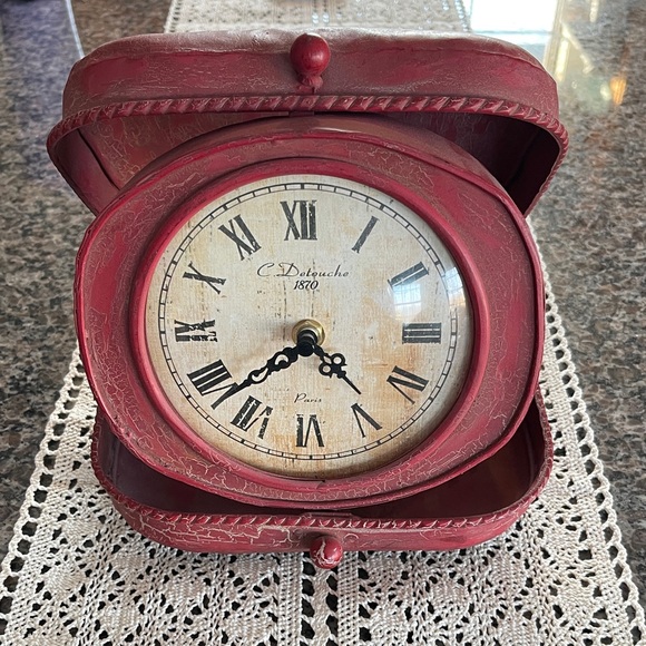 Wall Decor | Vintage Style Red Clock | Poshmark